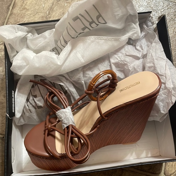 PrettyLittleThing | Shoes | Pretty Little Thing Wedges Size 3 | Poshmark